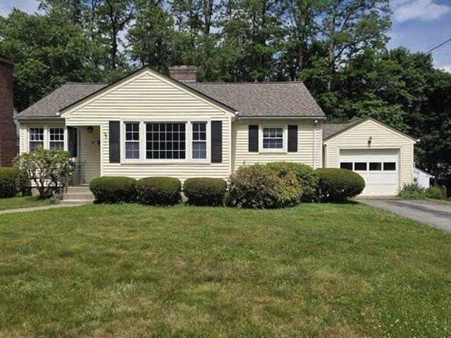 house with 2 bedroom, Worcester MA ES104299588