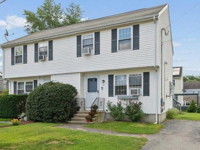house with 2 bedroom, Worcester MA ES105427250