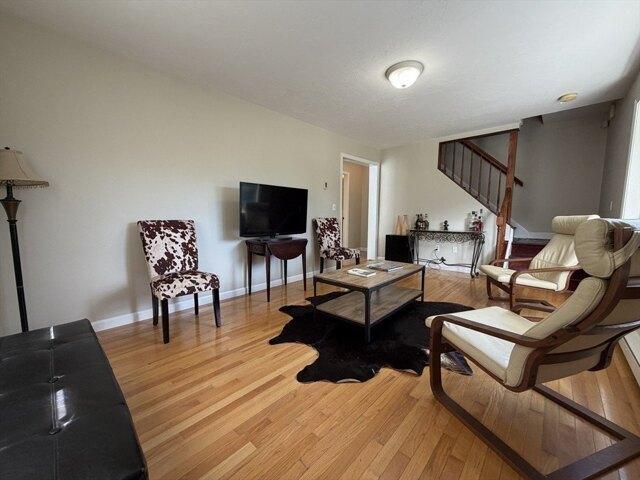 house with 2 bedroom, Worcester MA ES105040827
