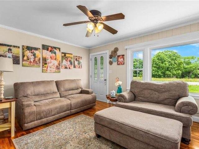 house with 2 bedroom, Yadkinville NC ES104899575