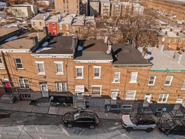 house with 2 bedroom, Yonkers NY DLS101780981