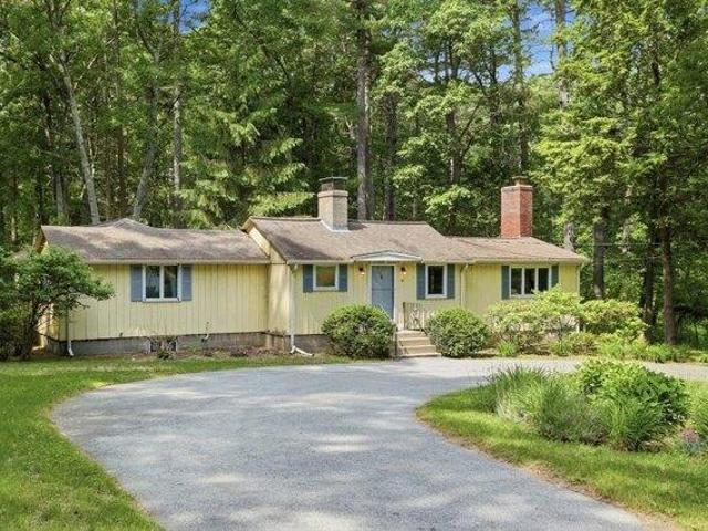 house with 2 bedroom, Acton MA DS103667095