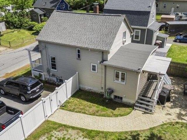 house with 2 bedroom, Acushnet MA ES103035381