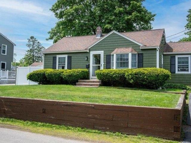 house with 2 bedroom, Abington MA DLS103070424
