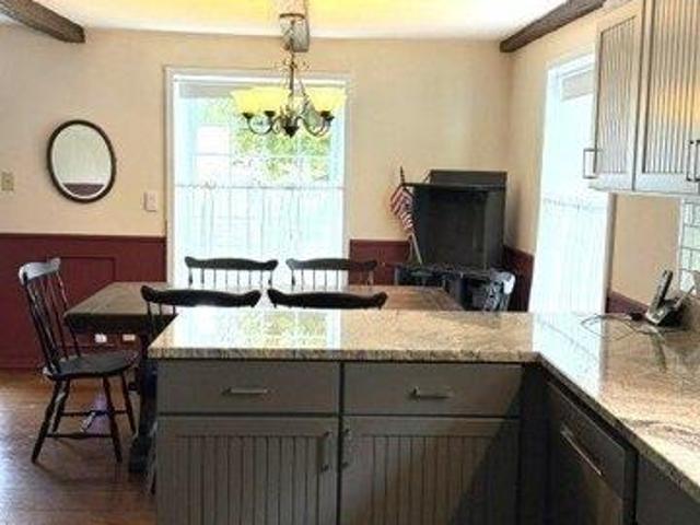 house with 2 bedroom, Agawam MA DS103433872