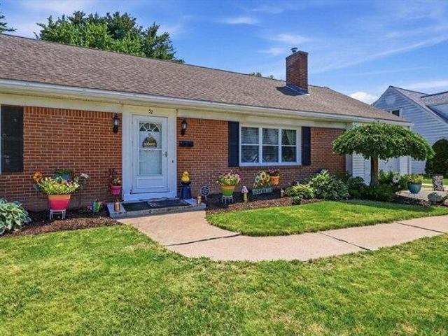 house with 2 bedroom, Agawam MA DS104263228
