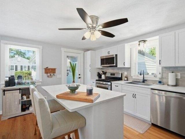 house with 2 bedroom, Agawam MA ES104721044