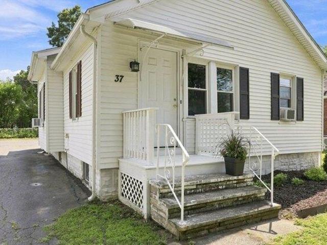 house with 2 bedroom, Agawam MA ES105117572