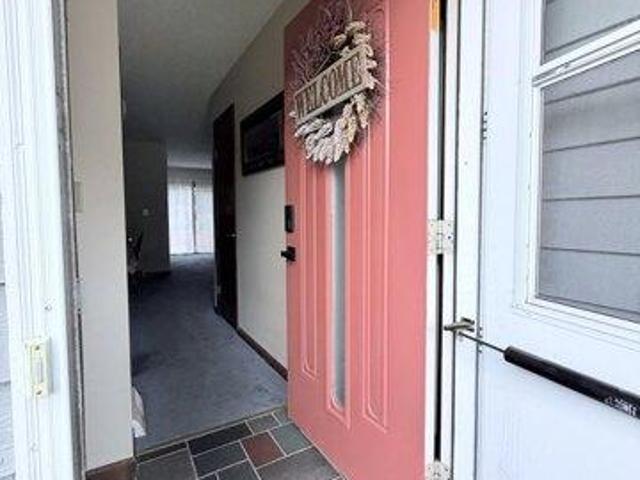 house with 2 bedroom, Albany NY ES103622622
