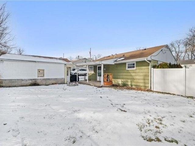 house with 2 bedroom, Aliquippa PA ES103622010