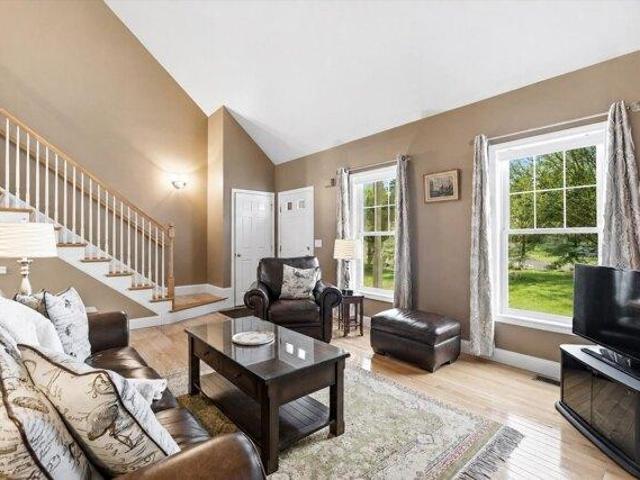 house with 2 bedroom, Amherst NH ES104477235
