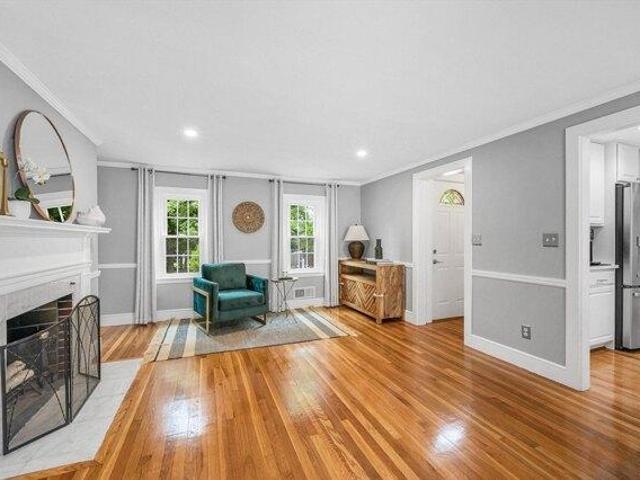 house with 2 bedroom, Andover MA ES105232888