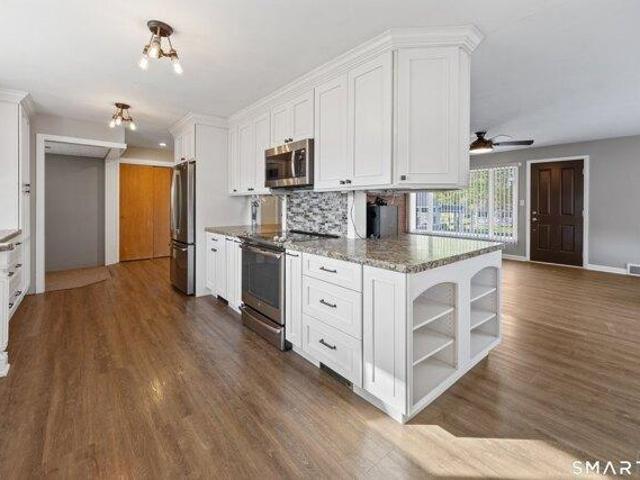 house with 2 bedroom, Ansonia CT DLS101896945