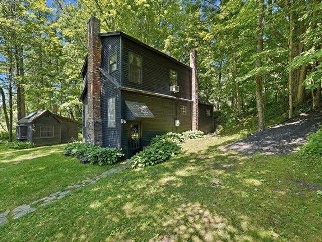 house with 2 bedroom, Ashfield MA ES104848588