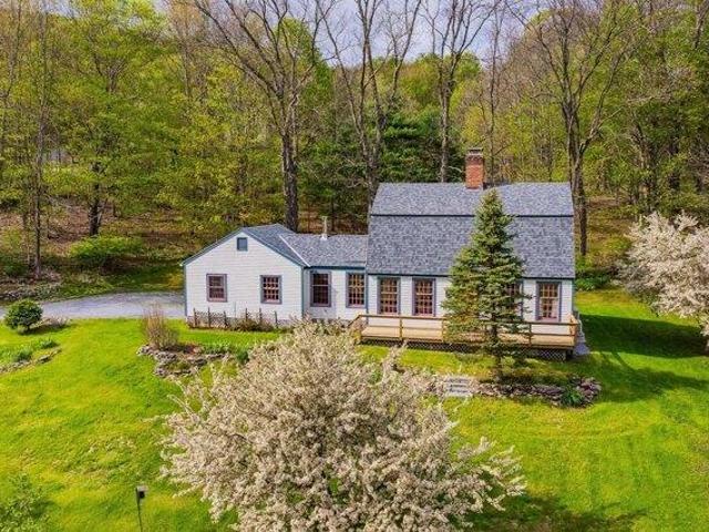 house with 2 bedroom, Arlington VT DS102592437