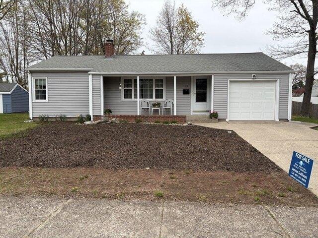 house with 2 bedroom, Attleboro MA DS102343465