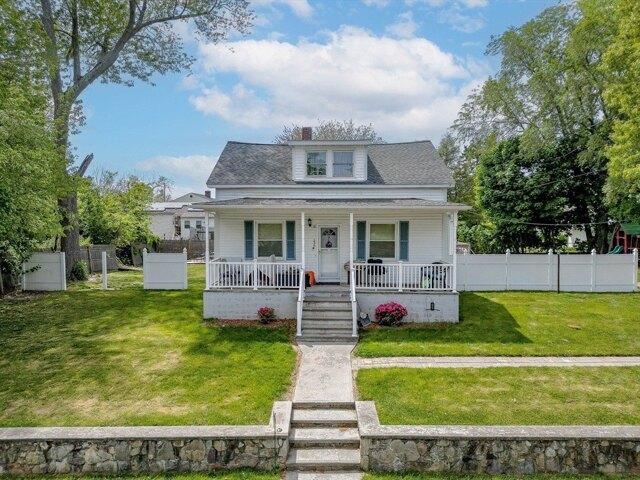house with 2 bedroom, Attleboro MA DS103851642