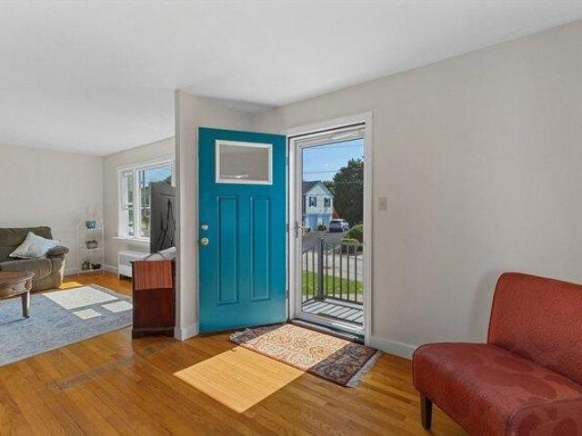 house with 2 bedroom, Auburn MA ES105108033