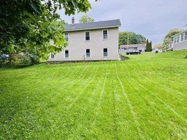 house with 2 bedroom, Auburn MA ES105193402
