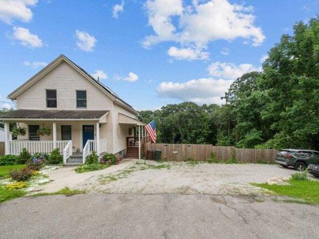 house with 2 bedroom, Auburn MA ES105256793