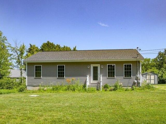 house with 2 bedroom, Auburn ME DS104152460