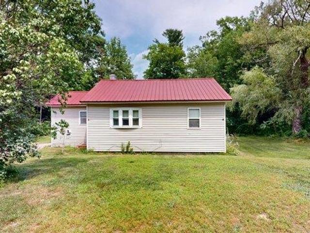 house with 2 bedroom, Auburn ME ES104835050