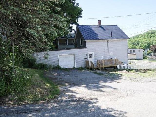 house with 2 bedroom, Augusta ME DLS103072543