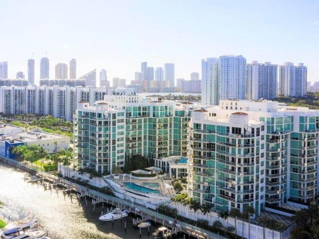 house with 2 bedroom, Aventura FL FL DLS102243977