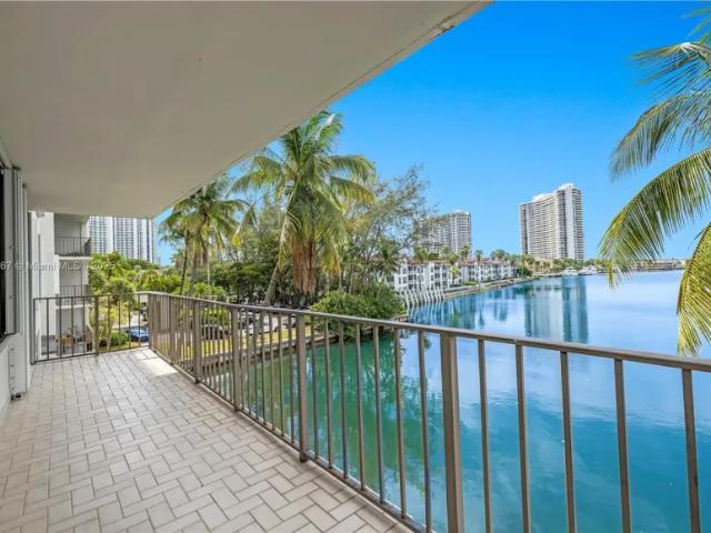 house with 2 bedroom, Aventura FL FL ES102660067