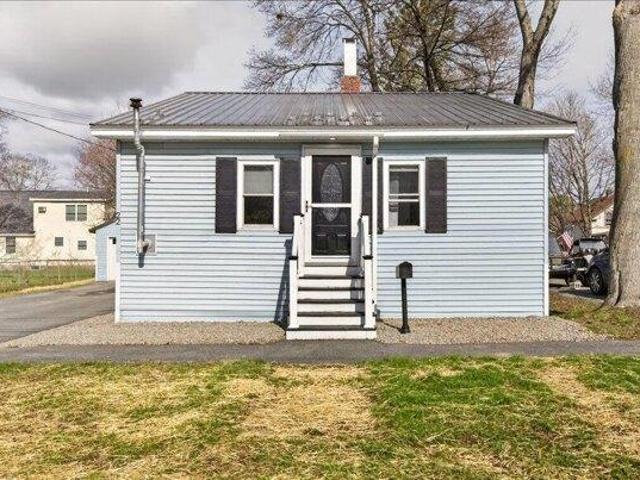 house with 2 bedroom, Bangor ME DS102445427