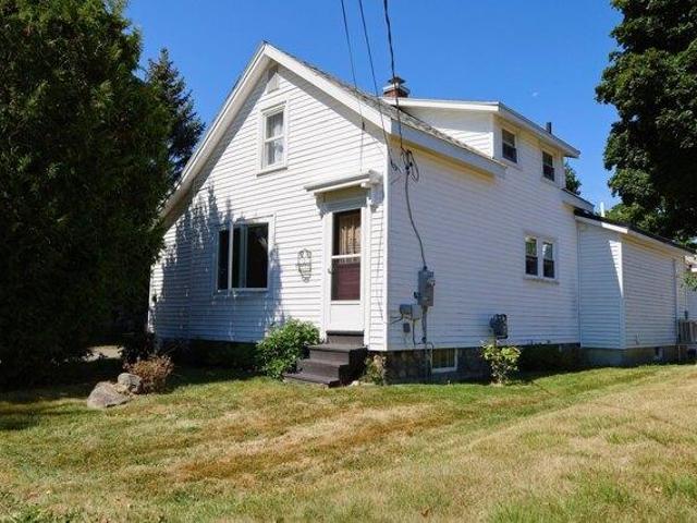 house with 2 bedroom, Bangor ME DS102593669