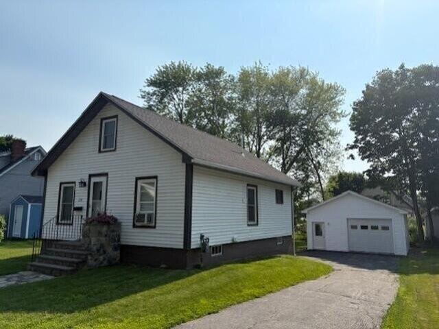 house with 2 bedroom, Bangor ME DS104440877