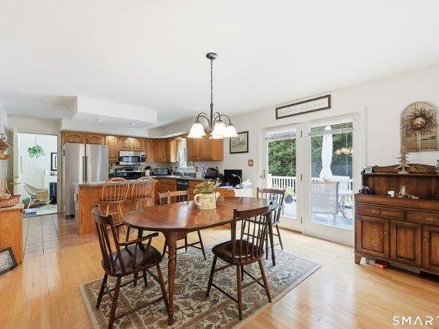 house with 2 bedroom, Barkhamsted CT ES105105783