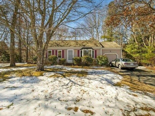 house with 2 bedroom, Barnstable MA DS102317382