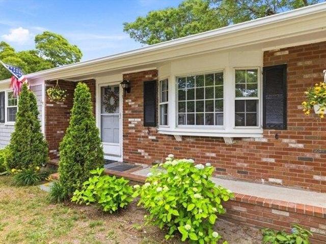 house with 2 bedroom, Barnstable MA DS103931932