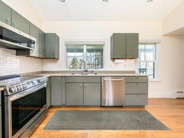 house with 2 bedroom, Barnstable MA ES104009481