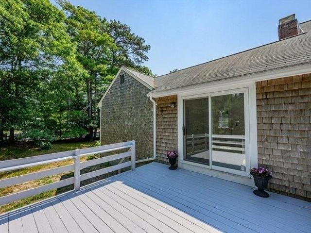 house with 2 bedroom, Barnstable MA ES103932178