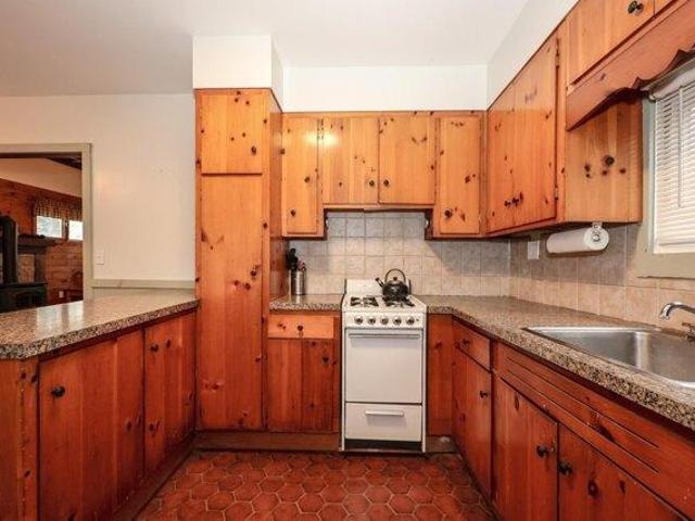 house with 2 bedroom, Barnstead NH DLS102595991