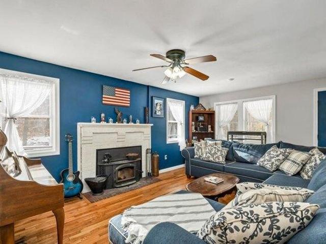 house with 2 bedroom, Barnstead NH ES104808177