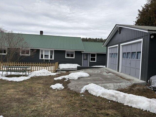 house with 2 bedroom, Barre VT DS102801402
