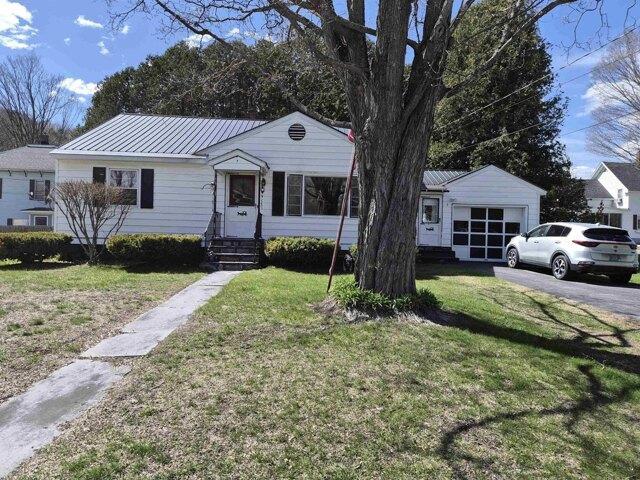house with 2 bedroom, Barre VT DS103033443