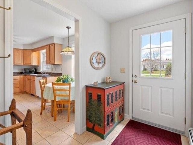 house with 2 bedroom, Barre VT ES104075003