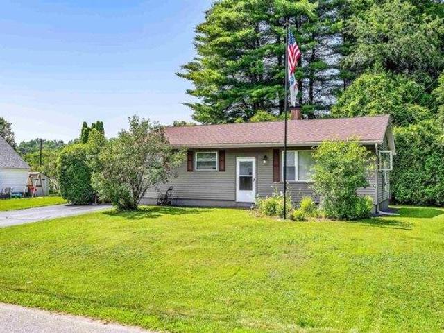 house with 2 bedroom, Barre VT ES104480028