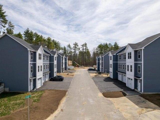 house with 2 bedroom, Barrington NH DS104235591