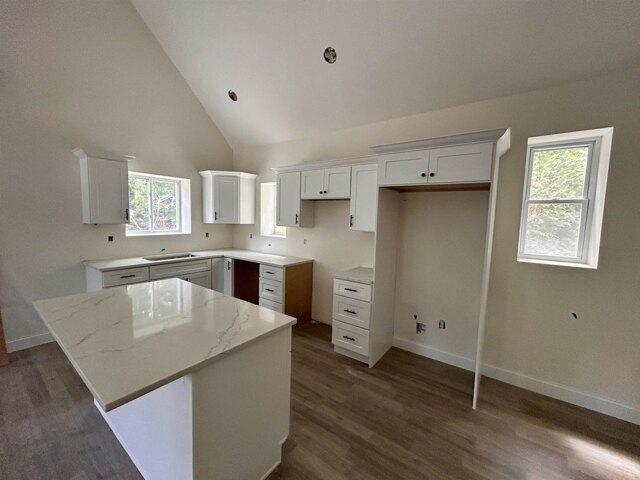 house with 2 bedroom, Barrington NH ES105230652