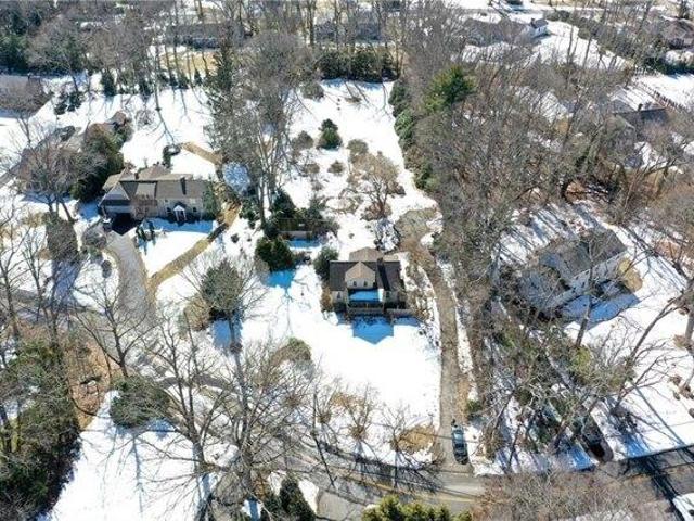 house with 2 bedroom, Barrington RI ES103434157