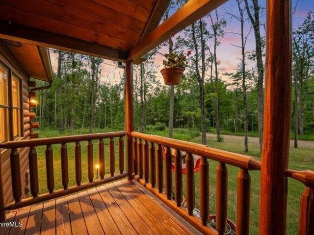 house with 2 bedroom, Becket MA DS104008562