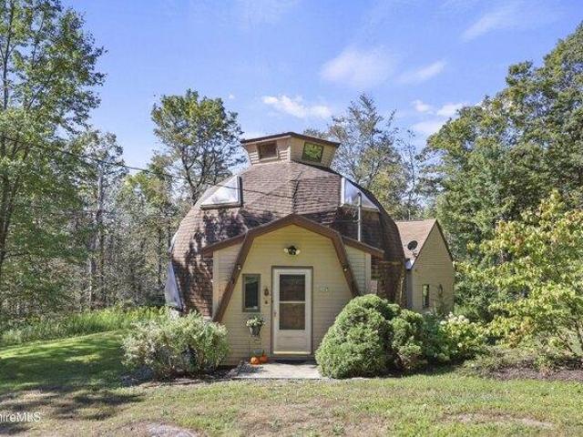 house with 2 bedroom, Becket MA ES105095967