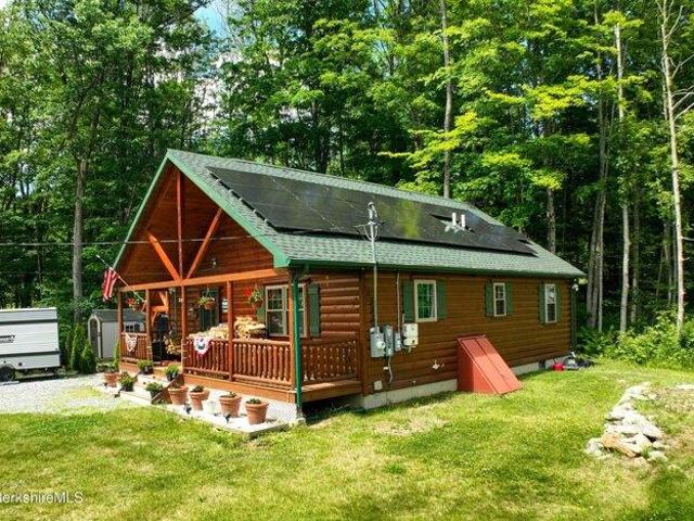 house with 2 bedroom, Becket MA ES105105380