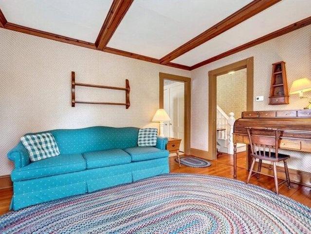 house with 2 bedroom, Bedford MA ES105192545